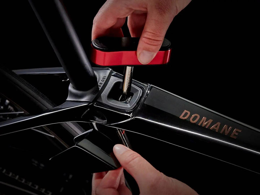 Trek Domane SL 5 Gen 4 | Professional Road Bike